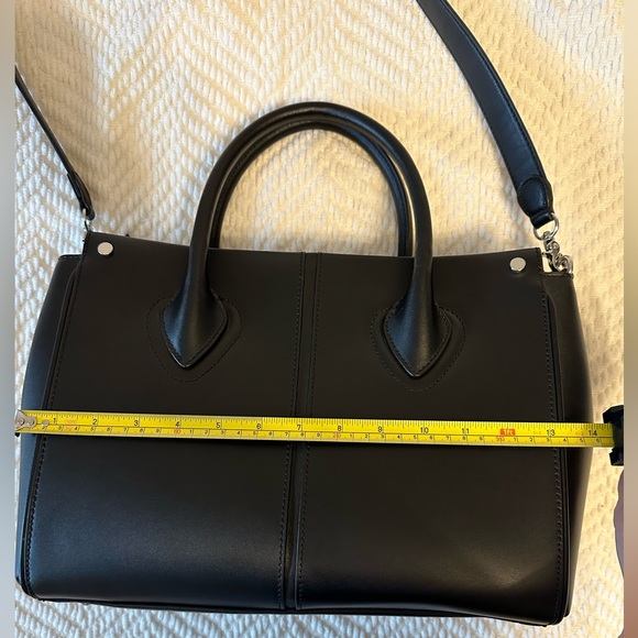 Ivanka Trump | Bags | Ivanka Trump Handbag | Poshmark